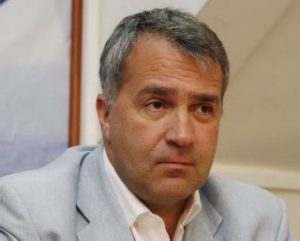Βορίδης: Θα παραιτηθώ αν η τρόικα επιμείνει στην απελευθέρωση των ταξί ...