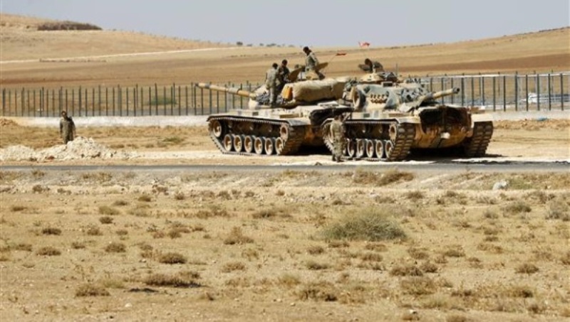 Τουρκικά άρματα μάχης μεταφέρονται από τη Θράκη στα σύνορα με τη Συρία ...