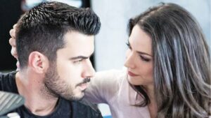 Η Γερονικολού απαντά στην κριτική γιατί δεν μαγειρεύει: Το σπίτι είναι ...