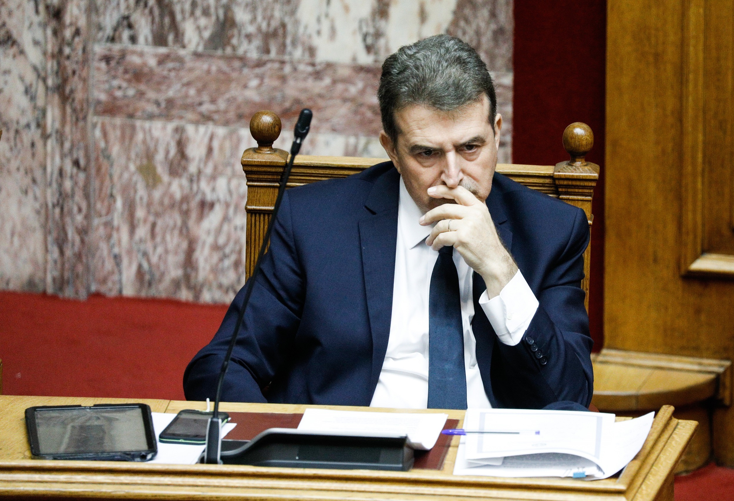 Μιχάλης Χρυσοχοϊδης: Έγκληση στον εισαγγελέα, για αναφορά του ονόματος ...