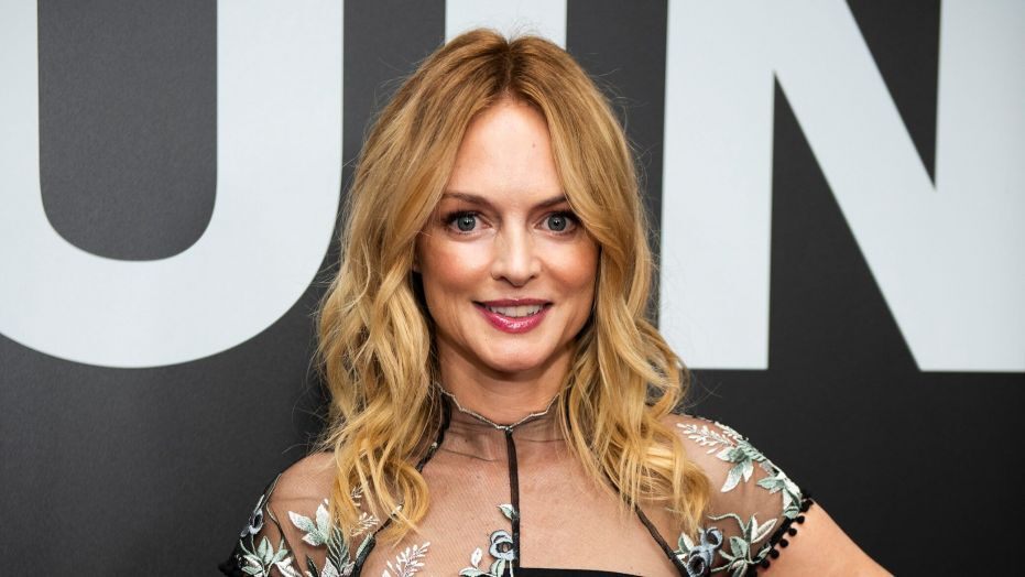 Heather Graham: Στα 50 της διατηρεί το πιο άψογο σώμα για την παραλία ...