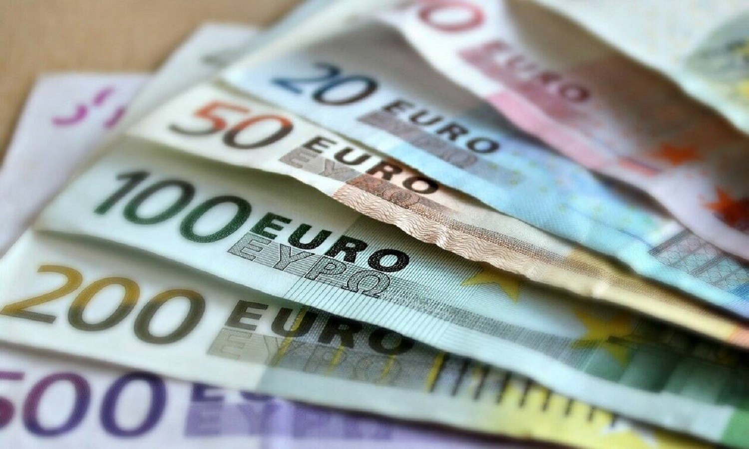 Μέχρι αύριο η πλατφόρμα για την «επιταγή ακρίβειας» 250 ευρώ σε μη ...