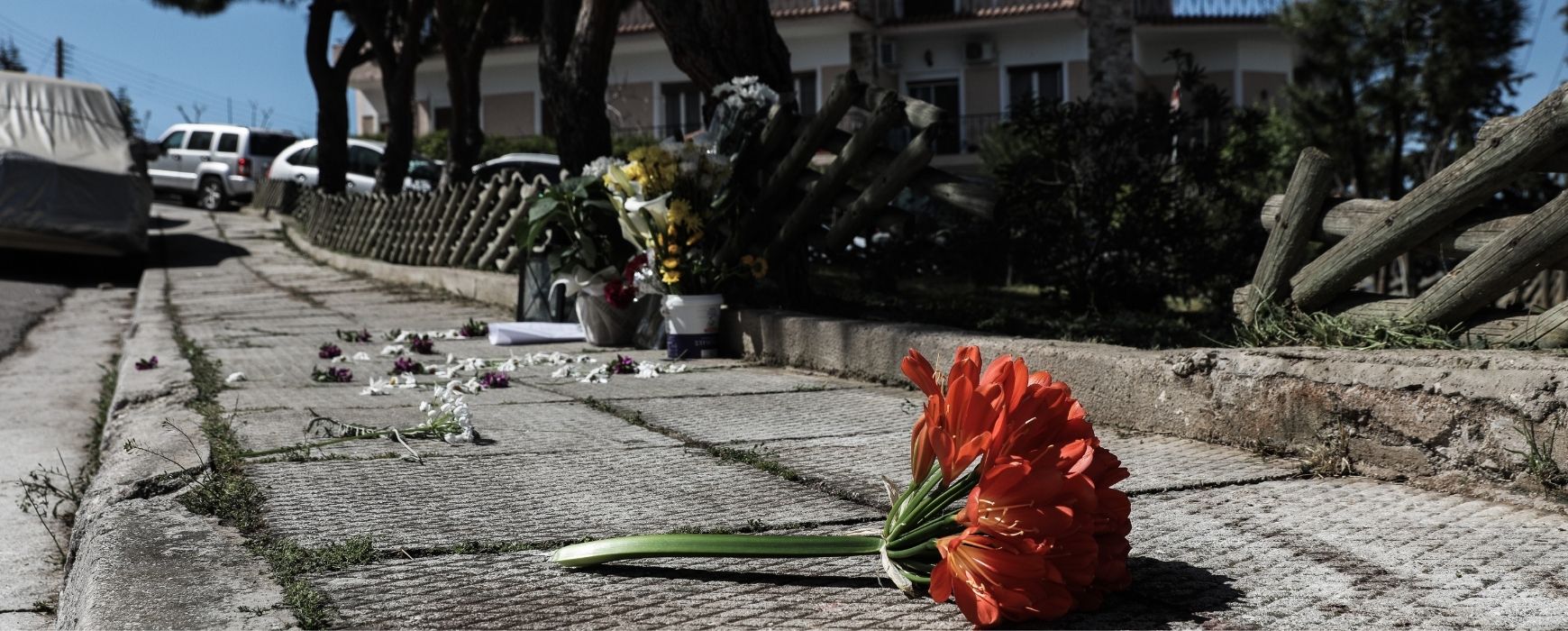 Γιώργος Καραϊβάζ: Ο σπαρακτικός επικήδειος του γιου του | topontiki.gr