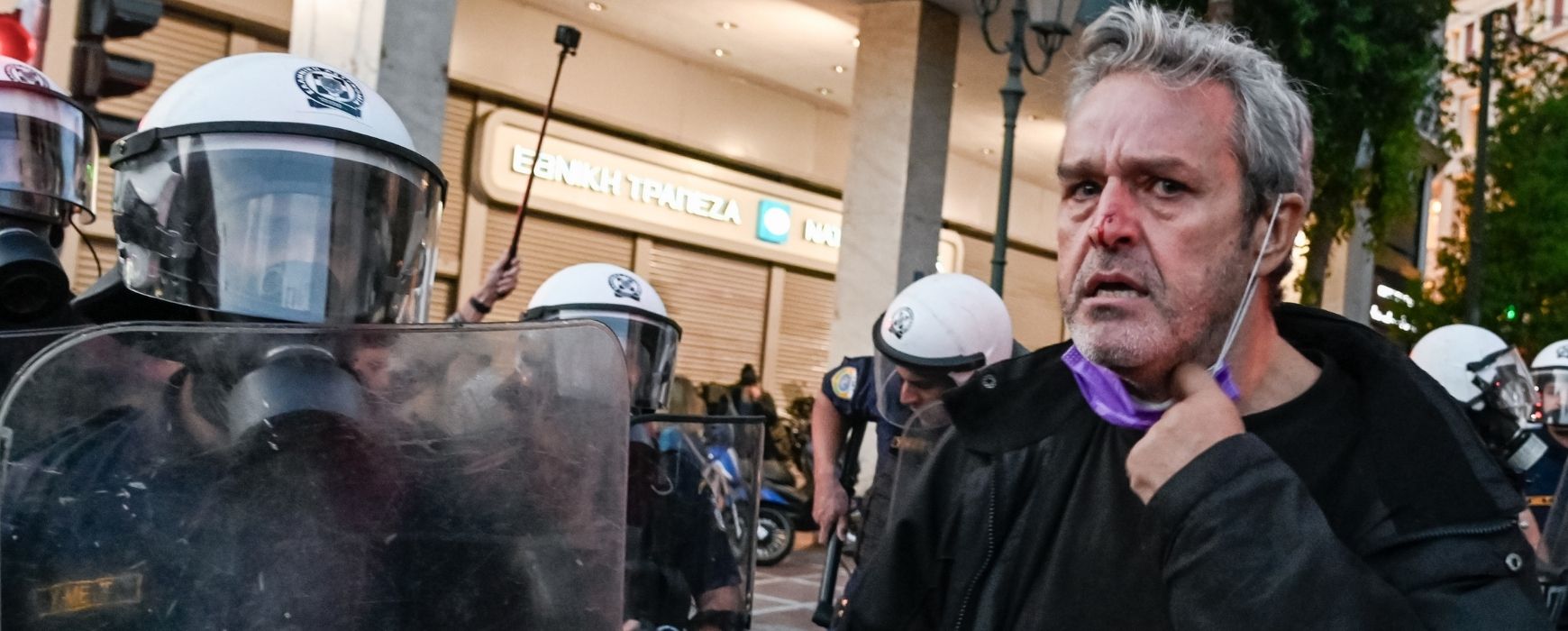 Ξύλο στην πορεία των εκπαιδευτικών – Επέμβαση των ΜΑΤ για να μείνει ...