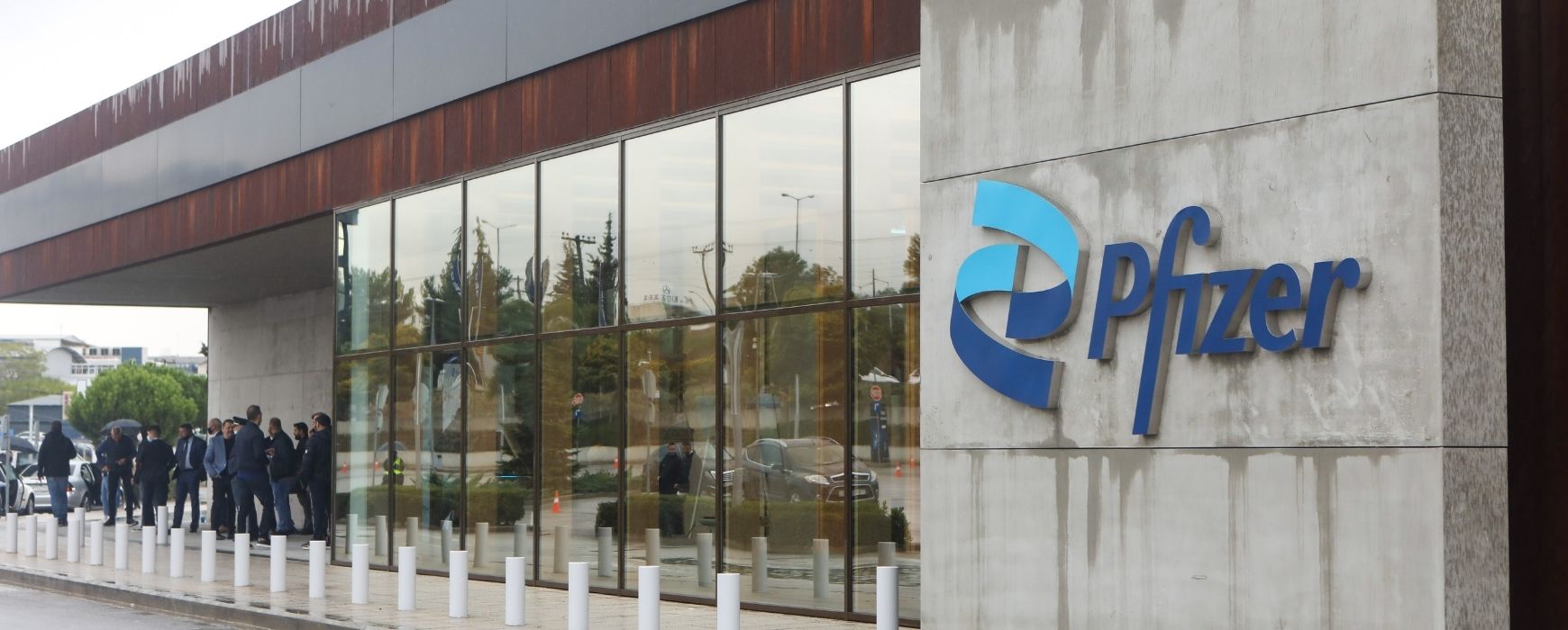 Μπουρλά: Οι επενδύσεις της Pfizer στην Ελλάδα αλλάζουν τελείως το ...