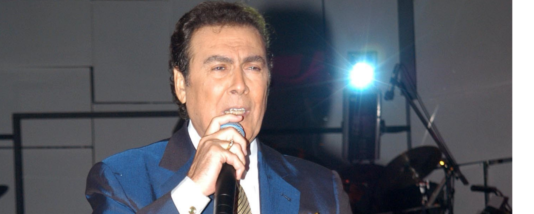 Τόλης Βοσκόπουλος: Η ζωή του μέσα από τα μάτια των δικών του ανθρώπων ...