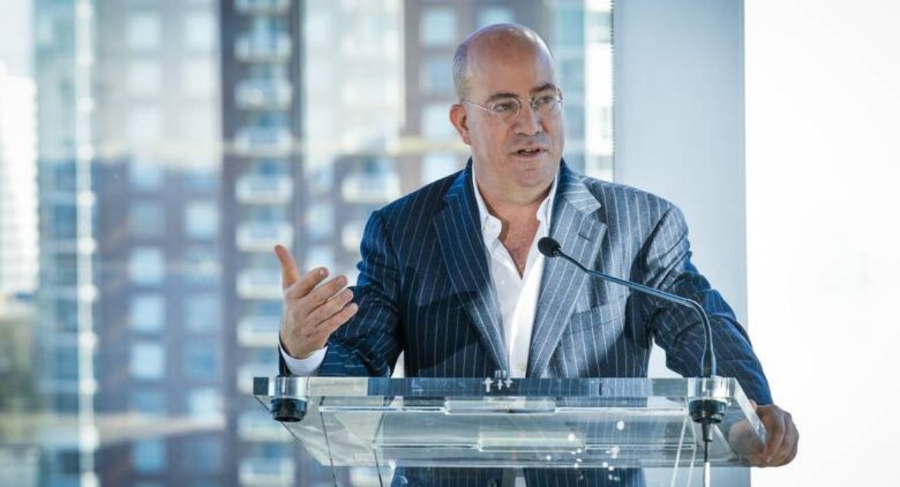 Με αστρονομικό ποσό στις τσέπες του Τζέφ Ζάκερ, εξασφαλίζει το CNN τη ...