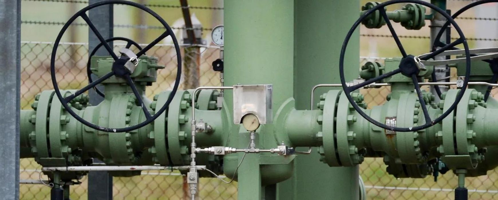 Η Gazprom κλείνει την κάνουλα φυσικού αερίου στην Πολωνία που αρνήθηκε ...