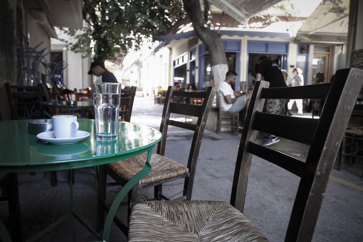 Βόλος: Χτύπησε τη μητέρα του γιατί δεν του έδωσε χρήματα για καφέ ...