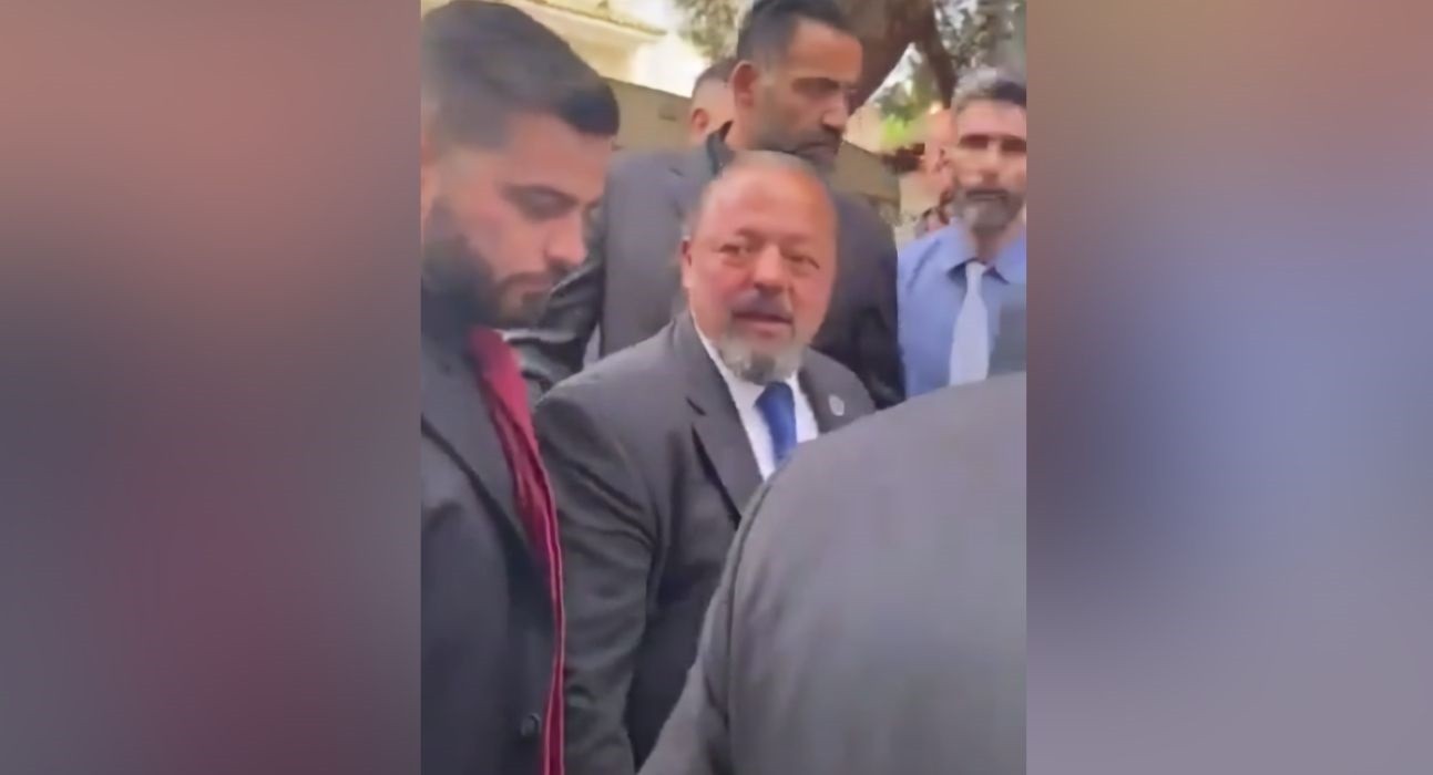 Αρτέμης Σώρρας, η επιστροφή: Επανεμφάνιση με «διάγγελμα» και… μπράβους ...