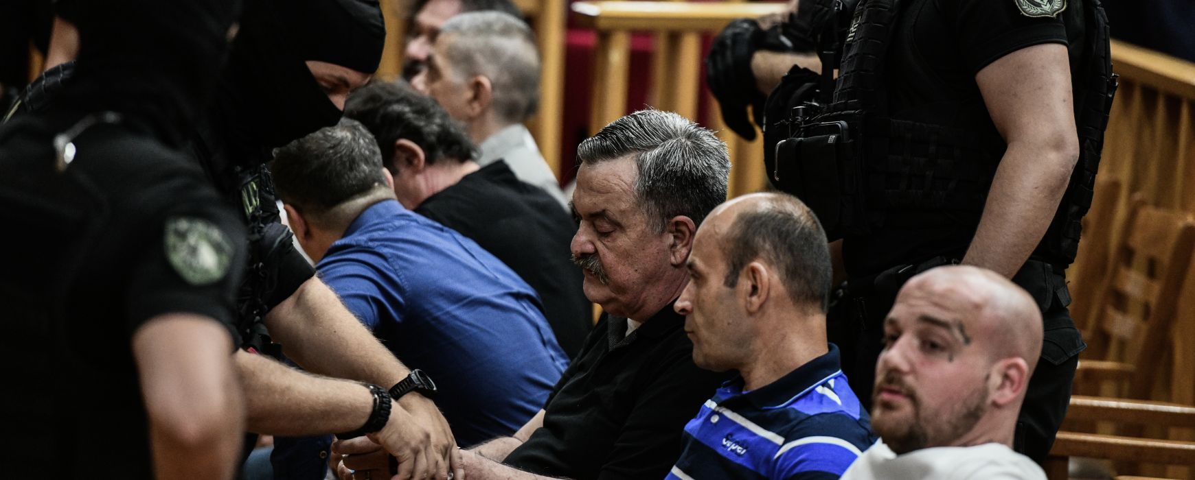 Χρυσή Αυγή: Ξεκίνησε η δίκη στο Εφετείο – Απουσιάζουν Μιχαλολιάκος ...