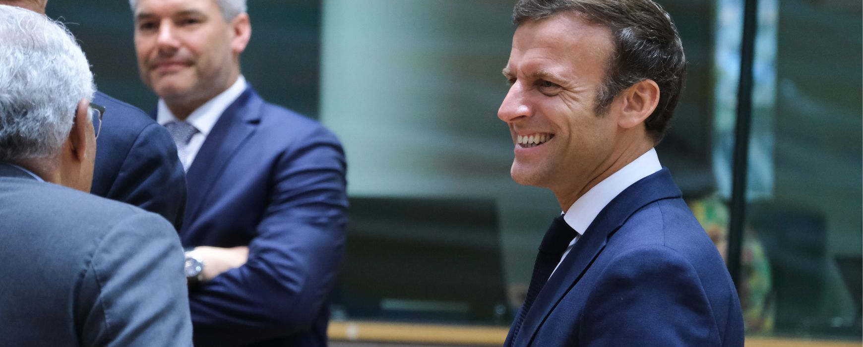 Εμανουέλ Μακρόν: Ο μυστικός φάκελος, οι φήμες για την ομοφυλοφιλία και ...