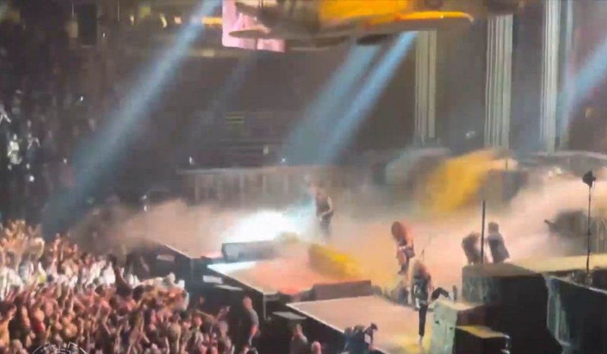 Iron Maiden: Ο Μπρους Ντίκινσον αρπάζει από τα μαλλιά θαυμαστή για να ...