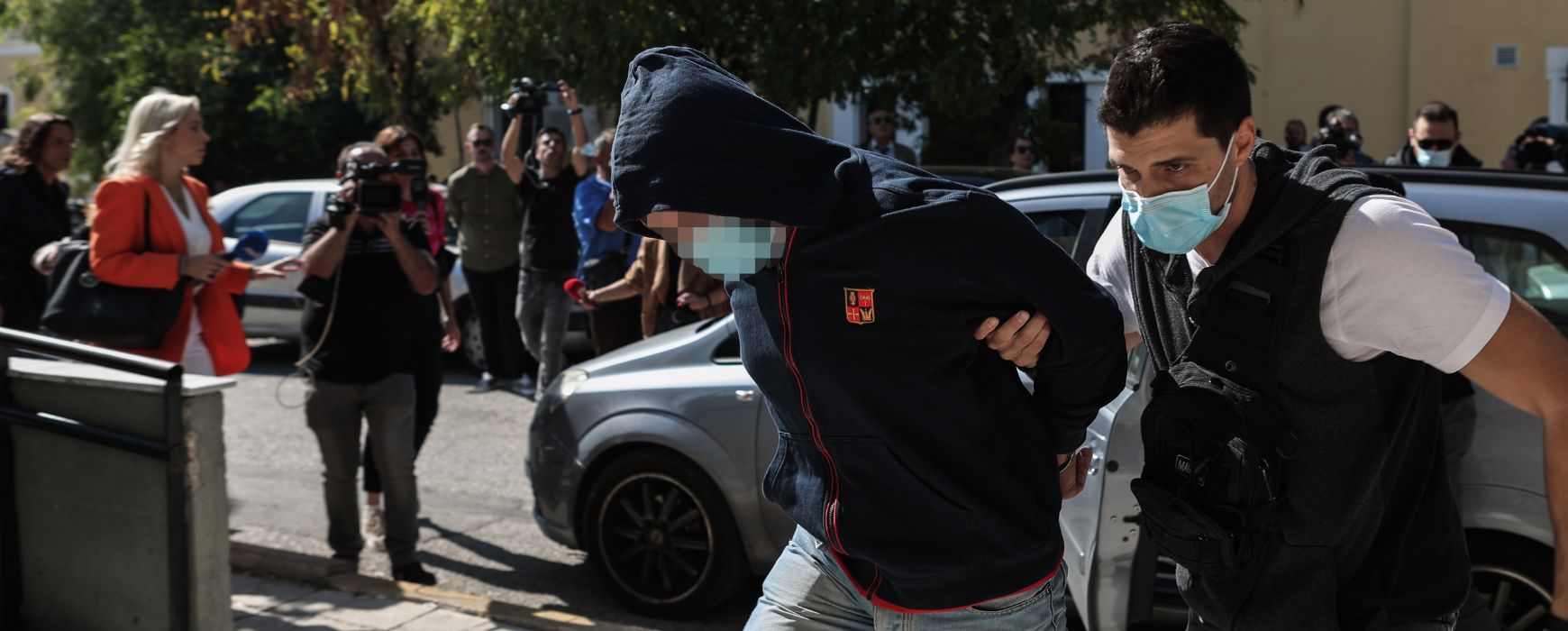Οργή προκαλεί η καταγγελία της μητέρας της 12χρονης: Δεν με δέχτηκαν ...