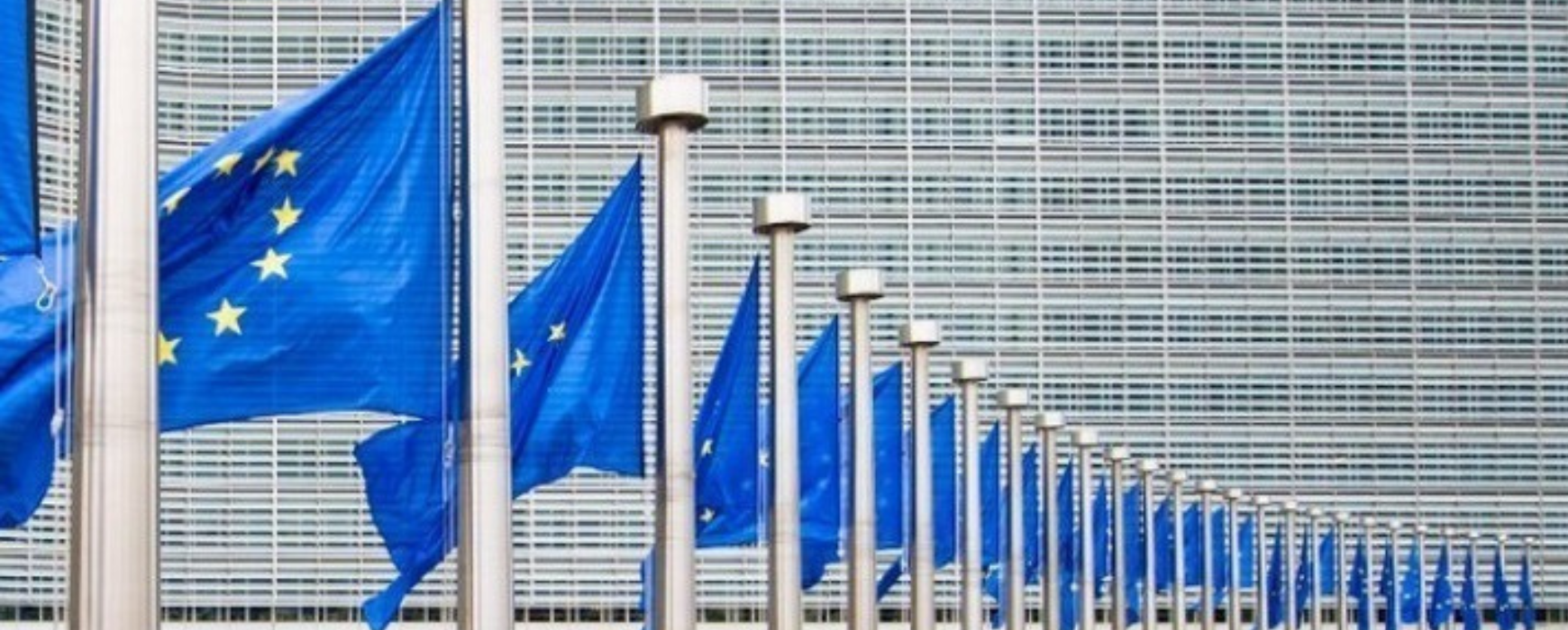 Η ΕΕ απέλυσε αξιωματούχο για δωροδοκίες από το Κατάρ | topontiki.gr