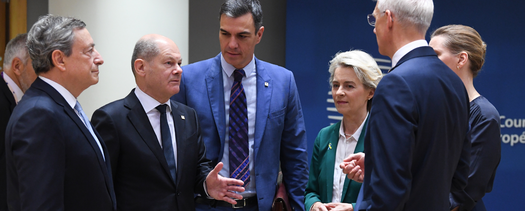 Σύνοδος Κορυφής: «Αποχαιρετά» τον Μάριο Ντράγκι με ένα συγκινητικό ...