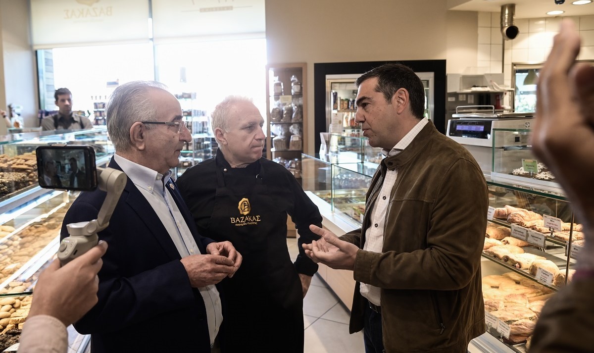 Τσίπρας: Αδιανόητο ότι δεν έχουν μειωθεί ΦΠΑ και ΕΦΚ που επιβαρύνουν ...