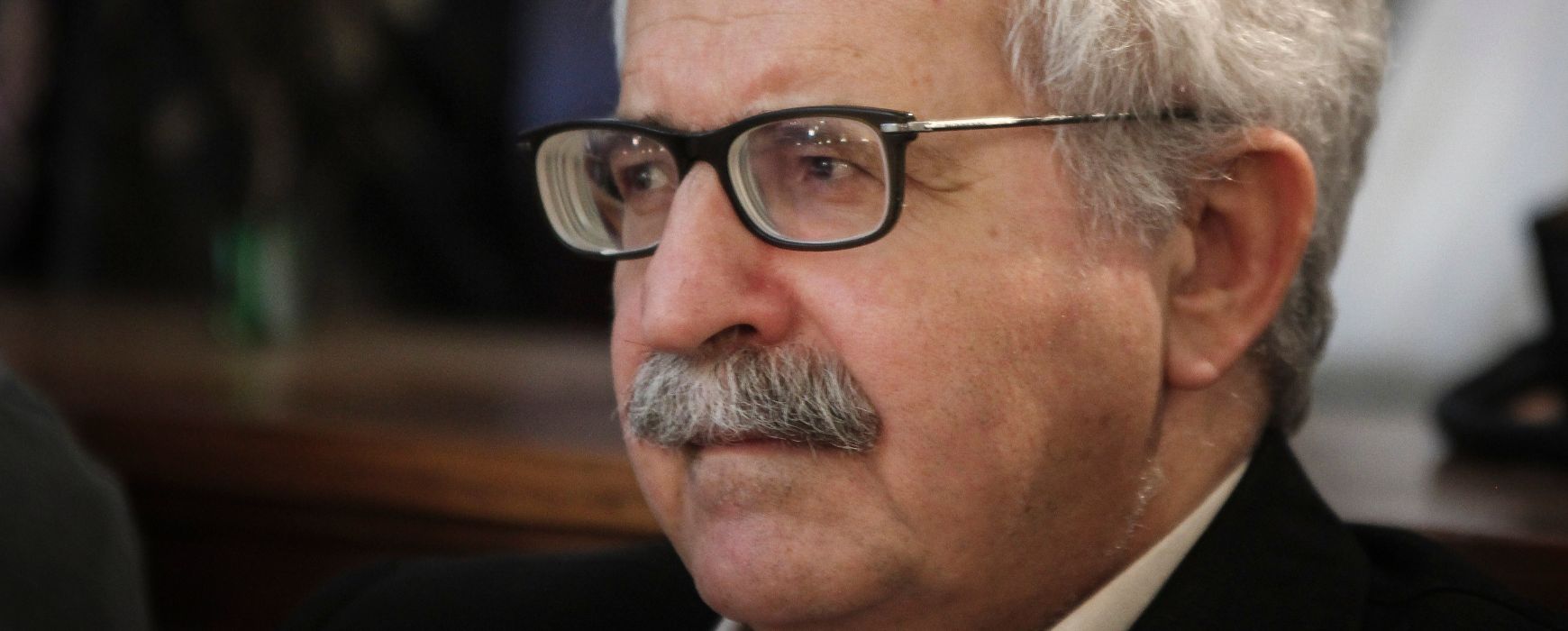 Ο Μίμης Ανδρουλάκης παρουσιάζει το νέο του βιβλίο | topontiki.gr