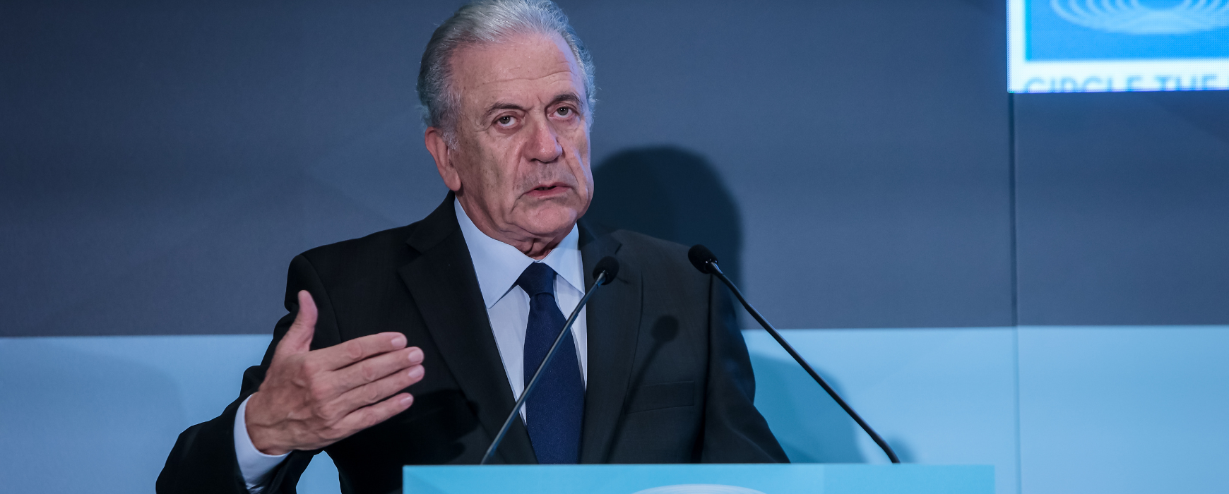 Αβραμόπουλος: Κάλυψη Κομισιόν για τη συμμετοχή του στη ΜΚΟ του Παντσέρι ...