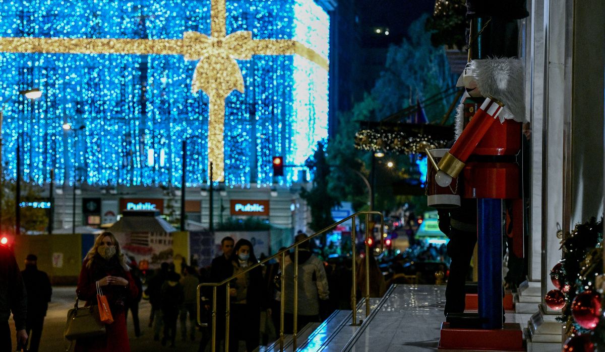 Eορταστικο ωράριο: Πότε θα είναι ανοιχτά σούπερ μάρκετ και καταστήματα ...