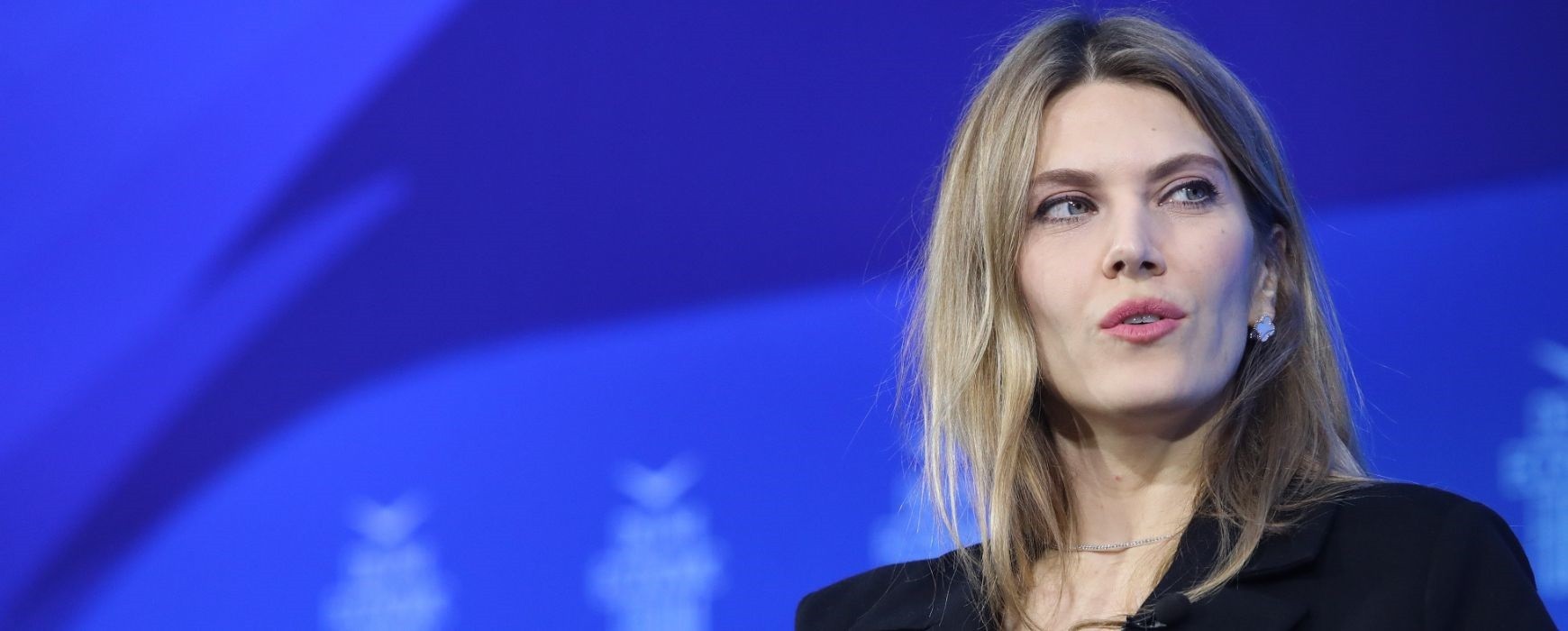 Εύα Καϊλή: Στο μικροσκόπιο και δεύτερη ομιλία της – Προωθούσε λογισμικό ...