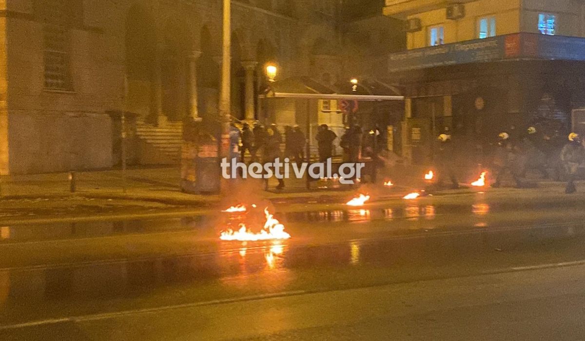 Θεσσαλονίκη: Επεισόδια στην πορεία για τον θάνατο του 16χρονου Ρομά ...
