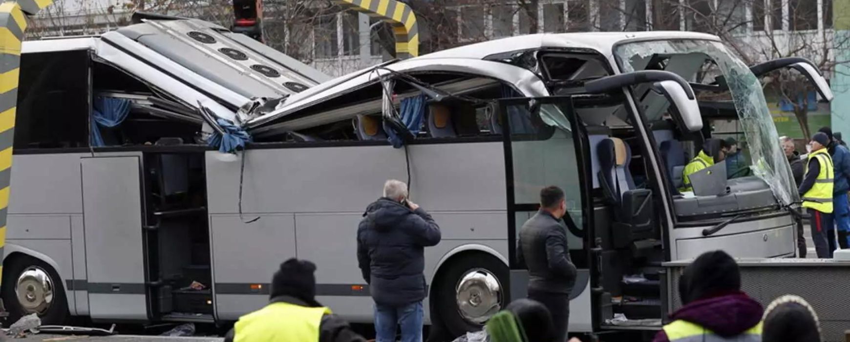 Τροχαίο με Έλληνες στη Ρουμανία: Βίντεο μέσα από το λεωφορείο – «Πάρε ...