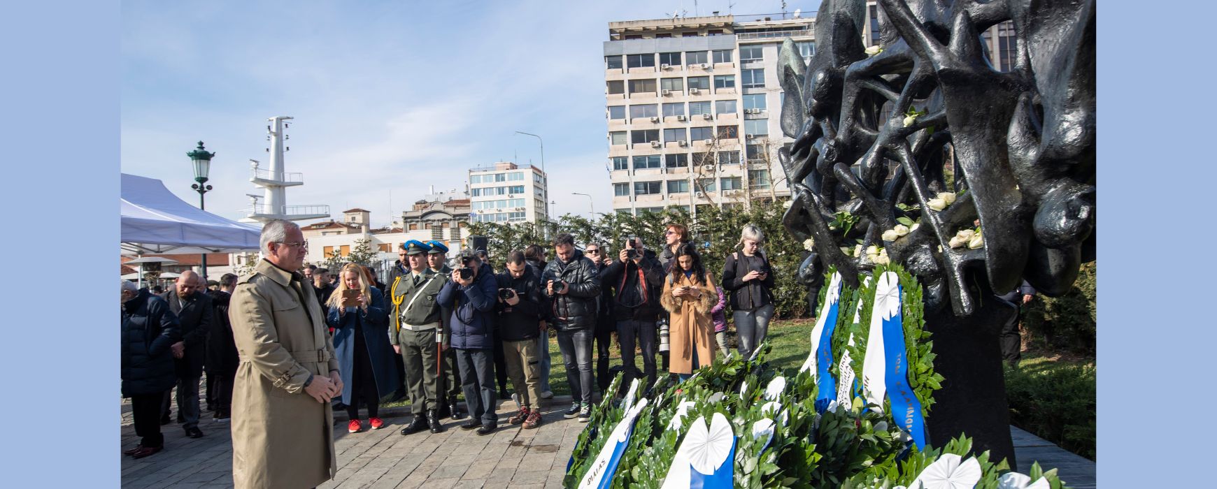 «Ποτέ ξανά»: Η εκδήλωση μνήμης στο Μνημείο του Ολοκαυτώματος των ...