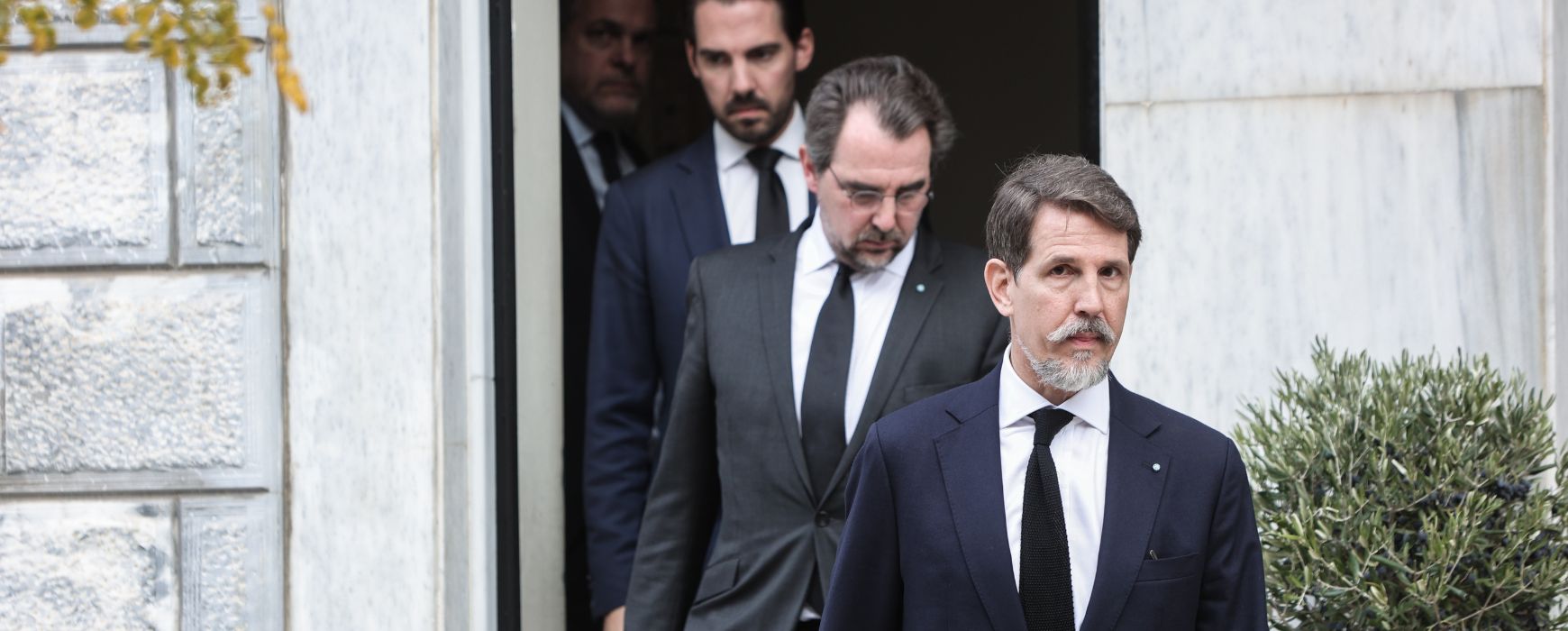 Τέως βασιλιάς Κωνσταντίνος: Στο Μαξίμου το πρωί οι τρεις γιοι του για ...