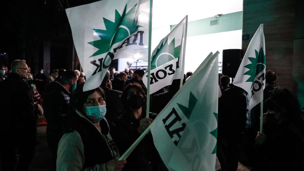 ΠΑΣΟΚ: «Πόσο πολύ μοιάζουν ο κ. Μητσοτάκης με τον κ. Τσίπρα» | topontiki.gr