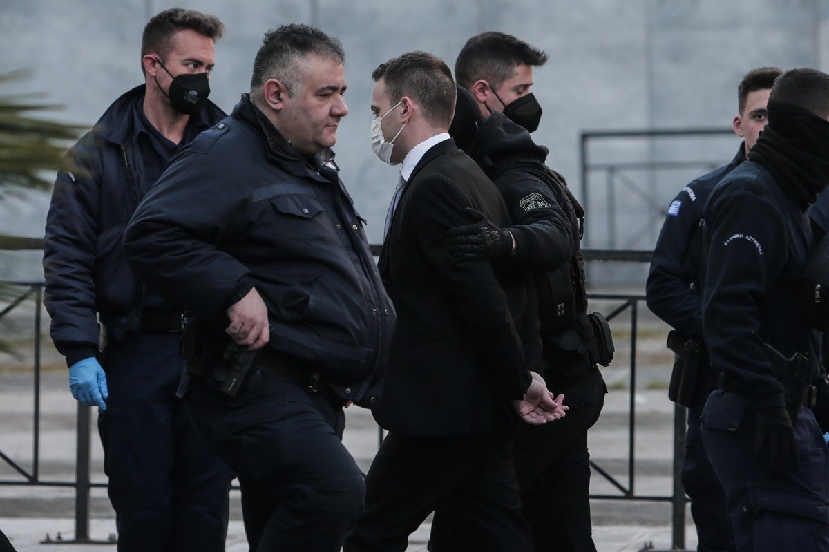 Έγκλημα στα Γλυκά Νερά: Απορρίφθηκε το αίτημα αναβολής – Διεκόπη η δίκη ...