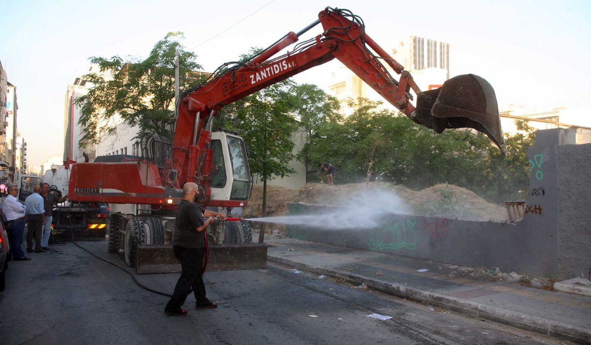 Ροδόπη: Νεκρός εργαζόμενος – Καταπλακώθηκε από μηχάνημα εκσκαφής ...