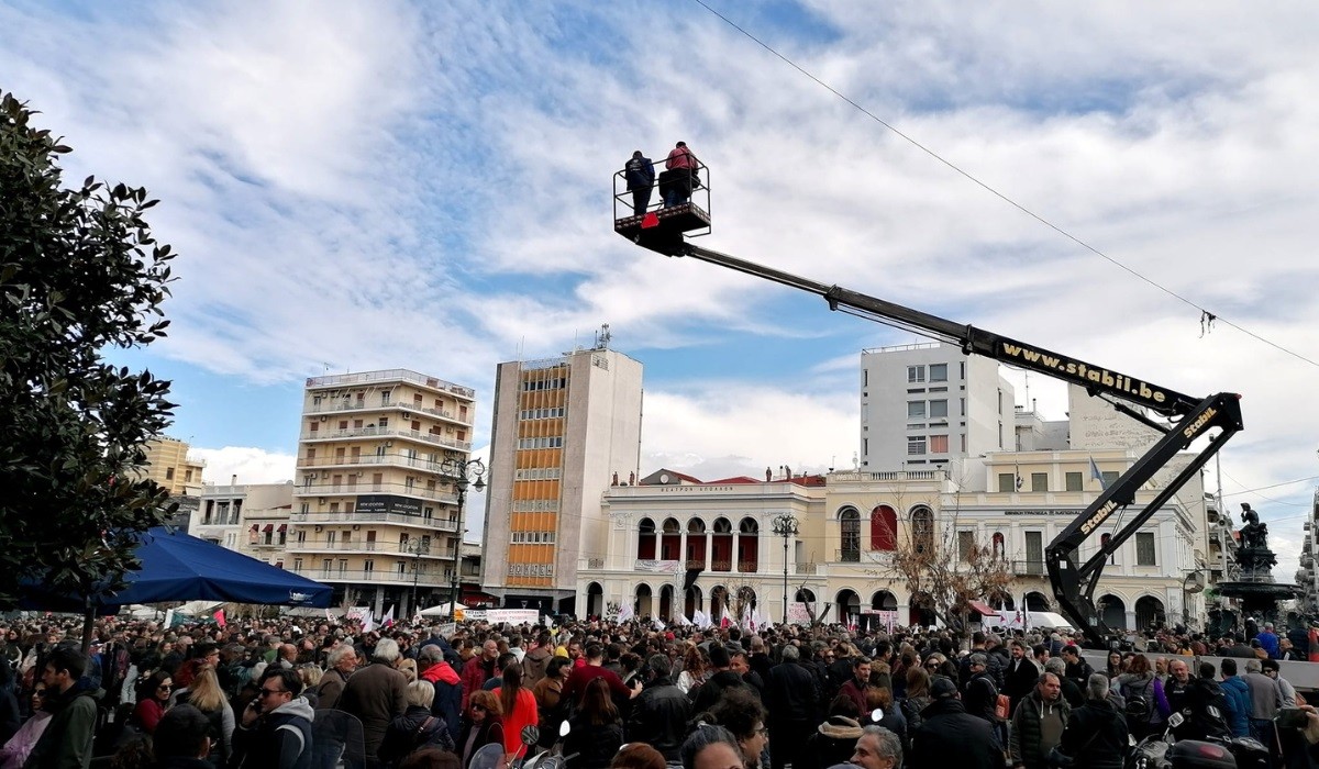 Απεργία 8 Μάρτη: Επεισόδια μετά το τέλος της μαζικής πορείας στην Πάτρα ...
