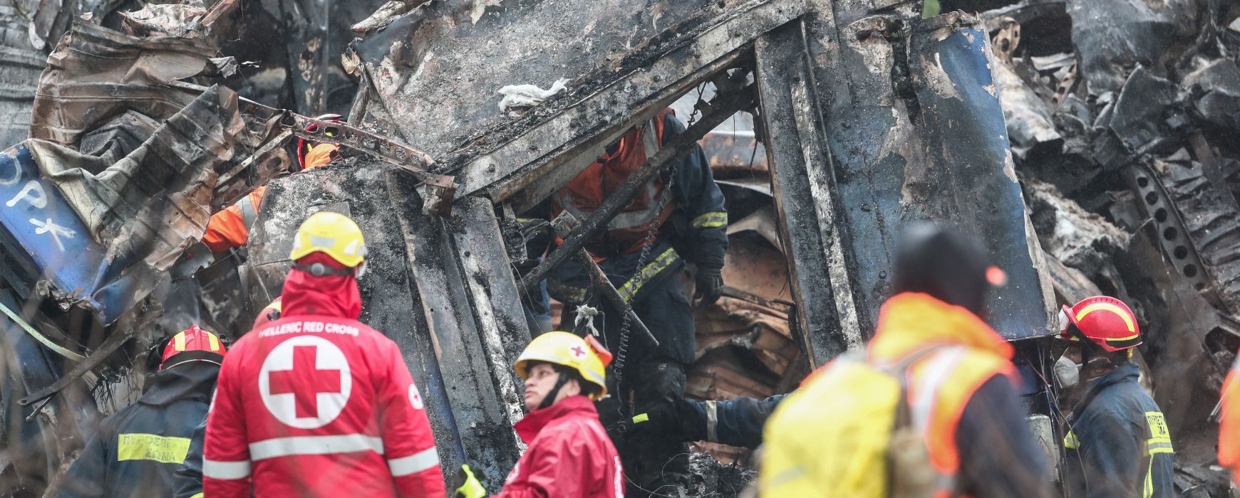 Σύγκρουση τρένων στα Τέμπη: Στους 57 και επισήμως οι νεκροί, 56 ...