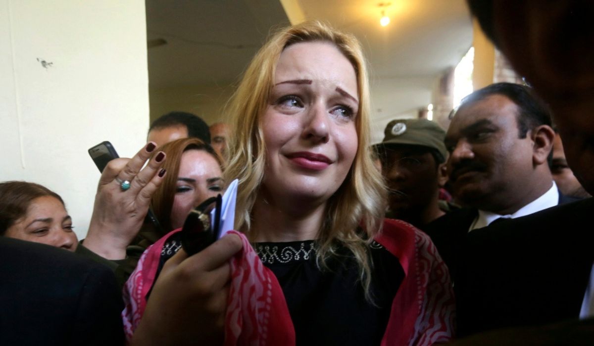 Από το Ζενίθ στο Ναδίρ: Η ιστορία μιας Τσέχας που ονειρεύτηκε τη μεγάλη ...