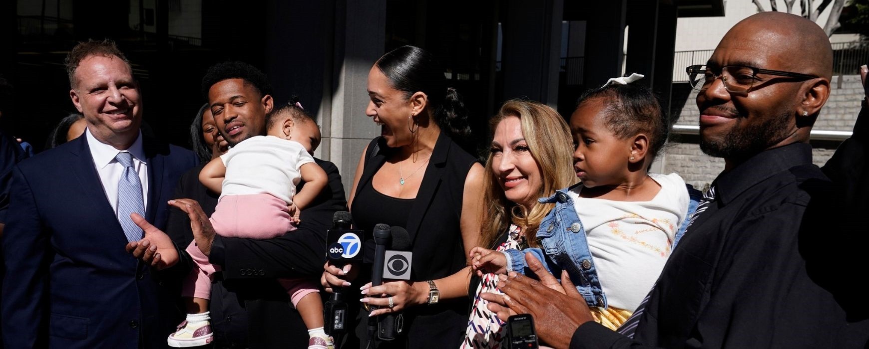 ΗΠΑ: Έμειναν στη φυλακή 17 χρόνια για κάτι που δεν έκαναν – Η αθώωση ...