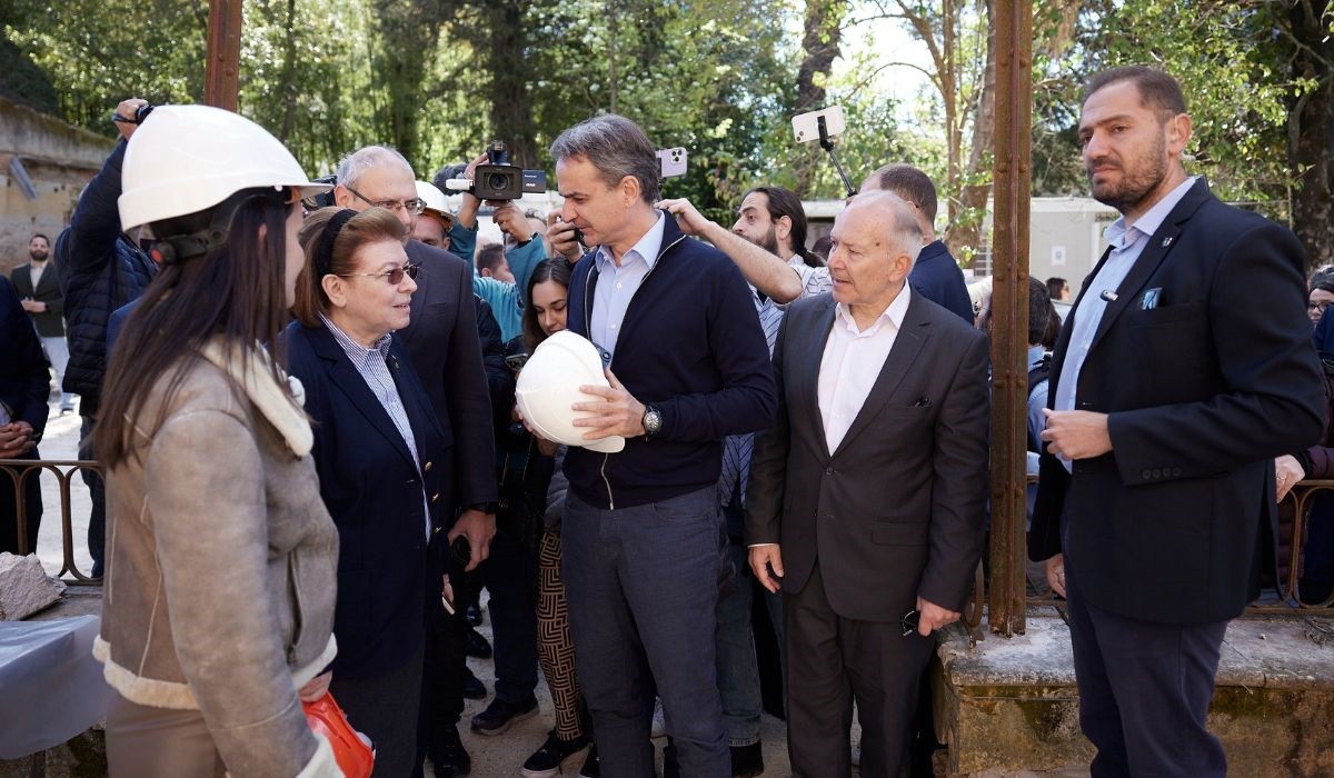 Μητσοτάκης από Κέρκυρα: Ο υπερτουρισμός και η προστασία της ...