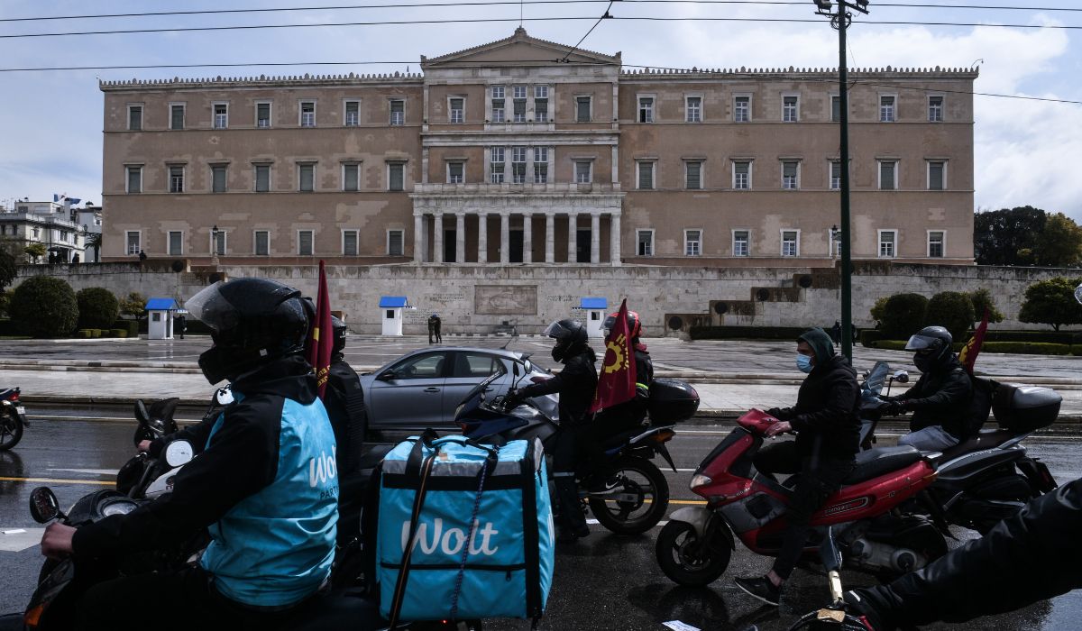 Ντελιβεράδες της Wolt: Συνεχίζουν την απεργία – Νέα συγκέντρωση σήμερα ...