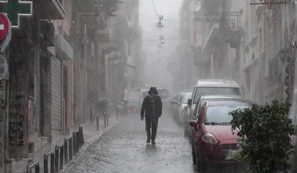 «Κόκκινος συναγερμός» για την κακοκαιρία που θα πλήξει από τα ...