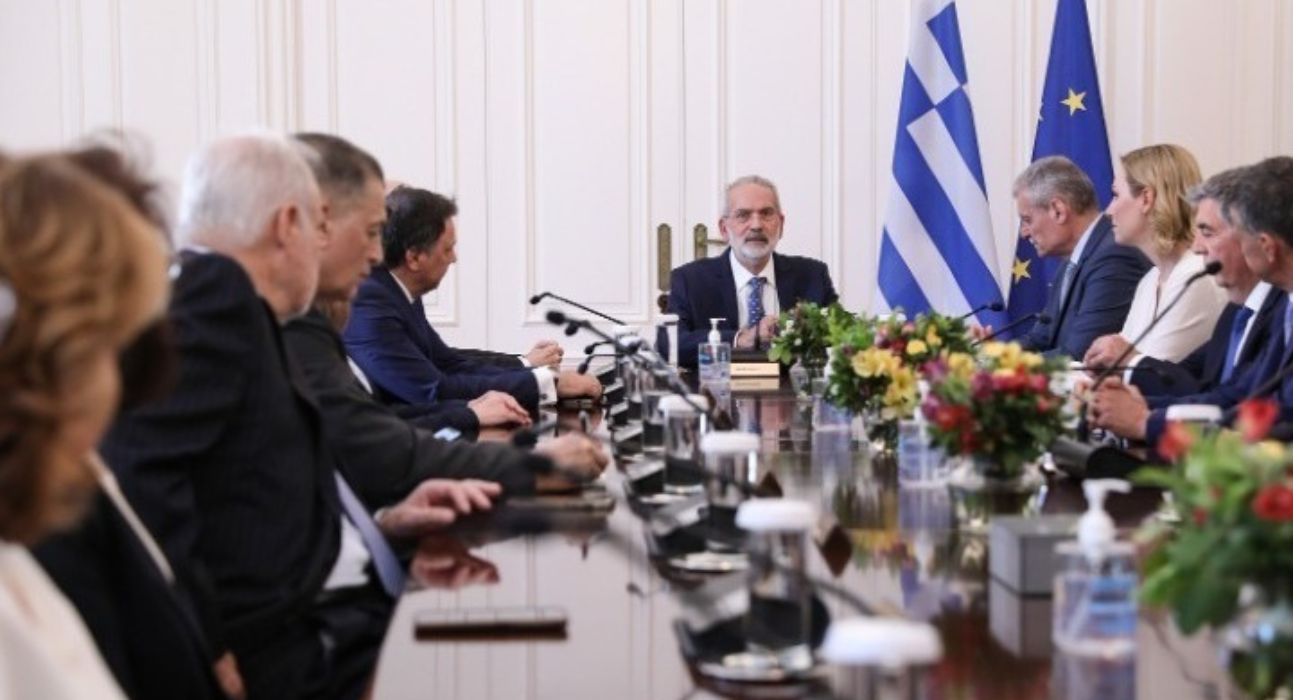 Σαρμάς στο υπουργικό συμβούλιο: «Σήμερα καθορίζουμε την πολιτική μας ...