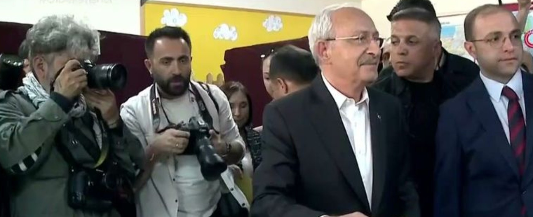 Εκλογές στην Τουρκία: Ψήφισαν Κιλιτσντάρογλου και Ερντογάν (Videos ...
