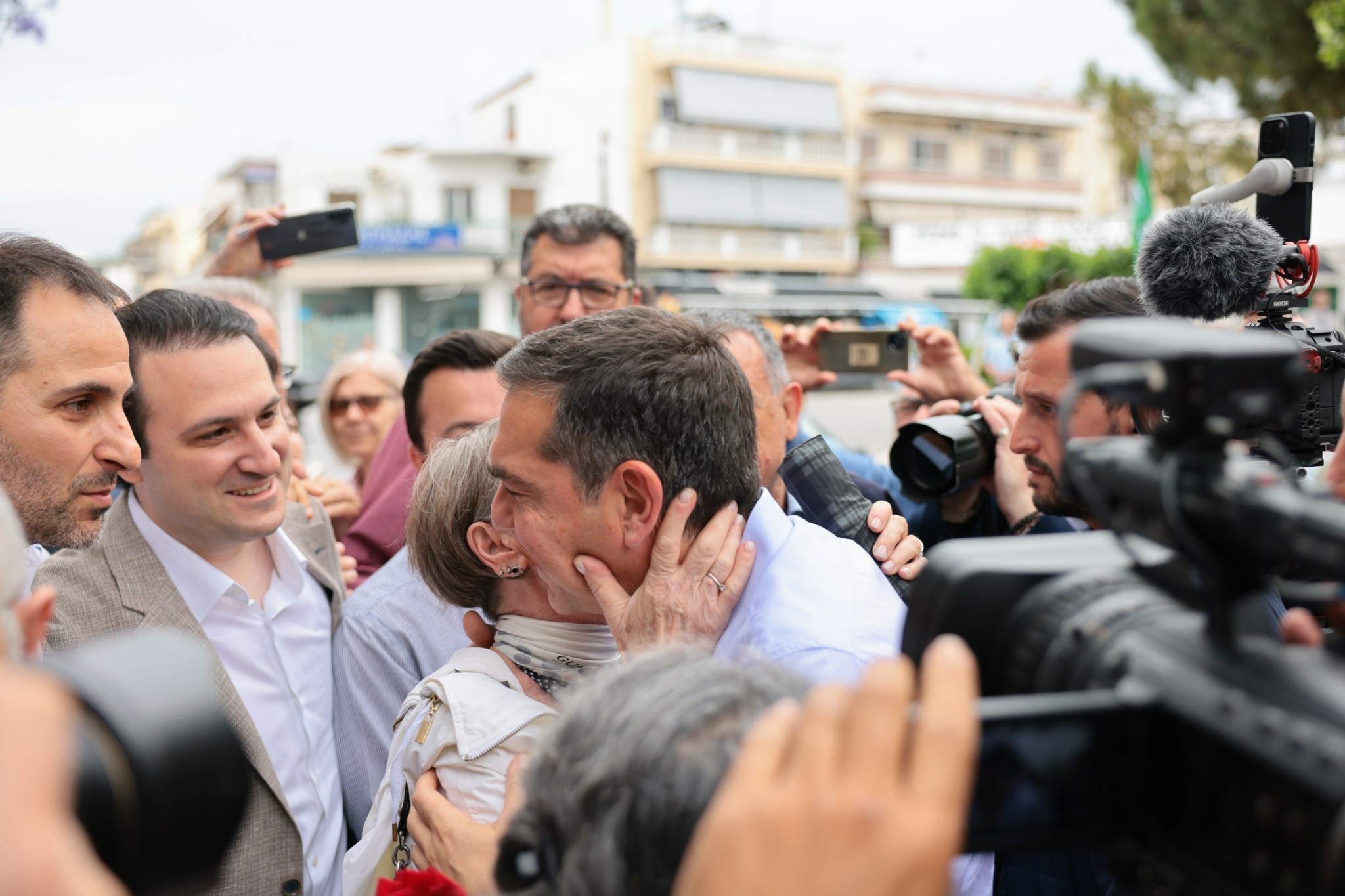 Αλέξης Τσίπρας: Κοστολόγηση των προγραμμάτων μας και μετά να έρθει σε ...