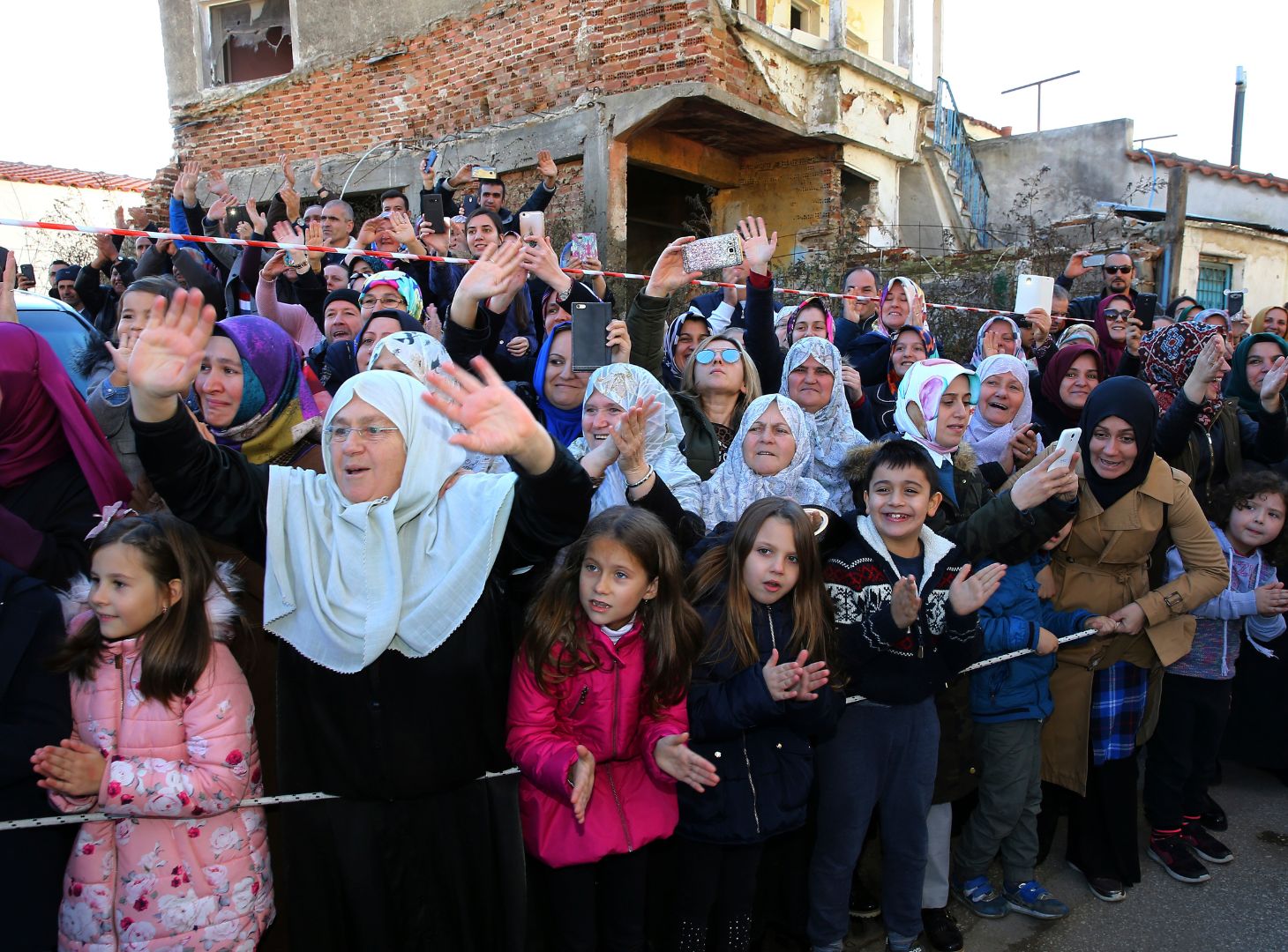 Γιατί η Άγκυρα μέσω του τουρκικού προξενείου ελέγχει και χειραγωγεί τη ...