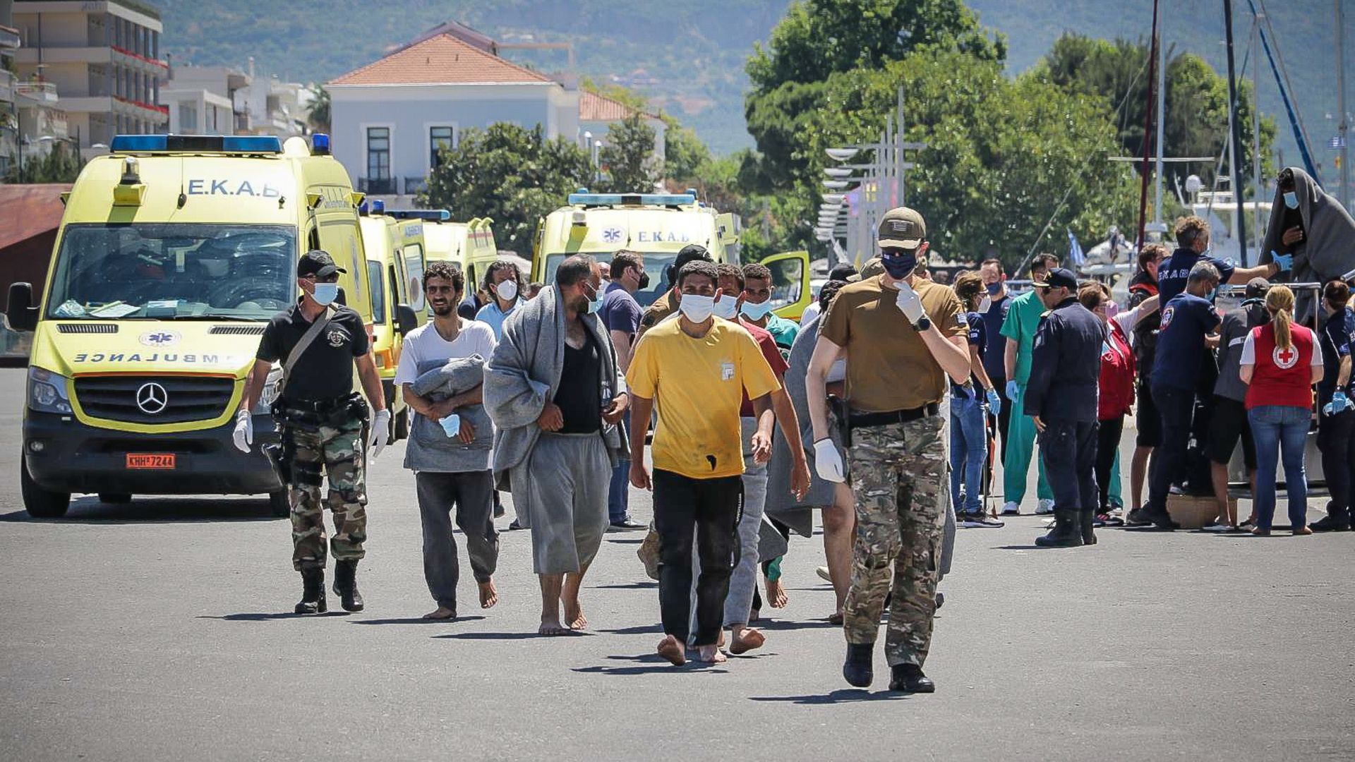 Από απόσταση ασφαλείας παρακολουθεί η ΝΔ τις εξελίξεις στο ναυάγιο της ...