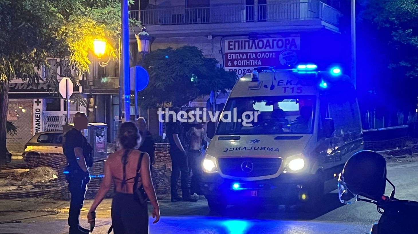 Θεσσαλονίκη: Άγριο επεισόδιο με άνδρα που παρενόχλησε κοπέλα (Video ...