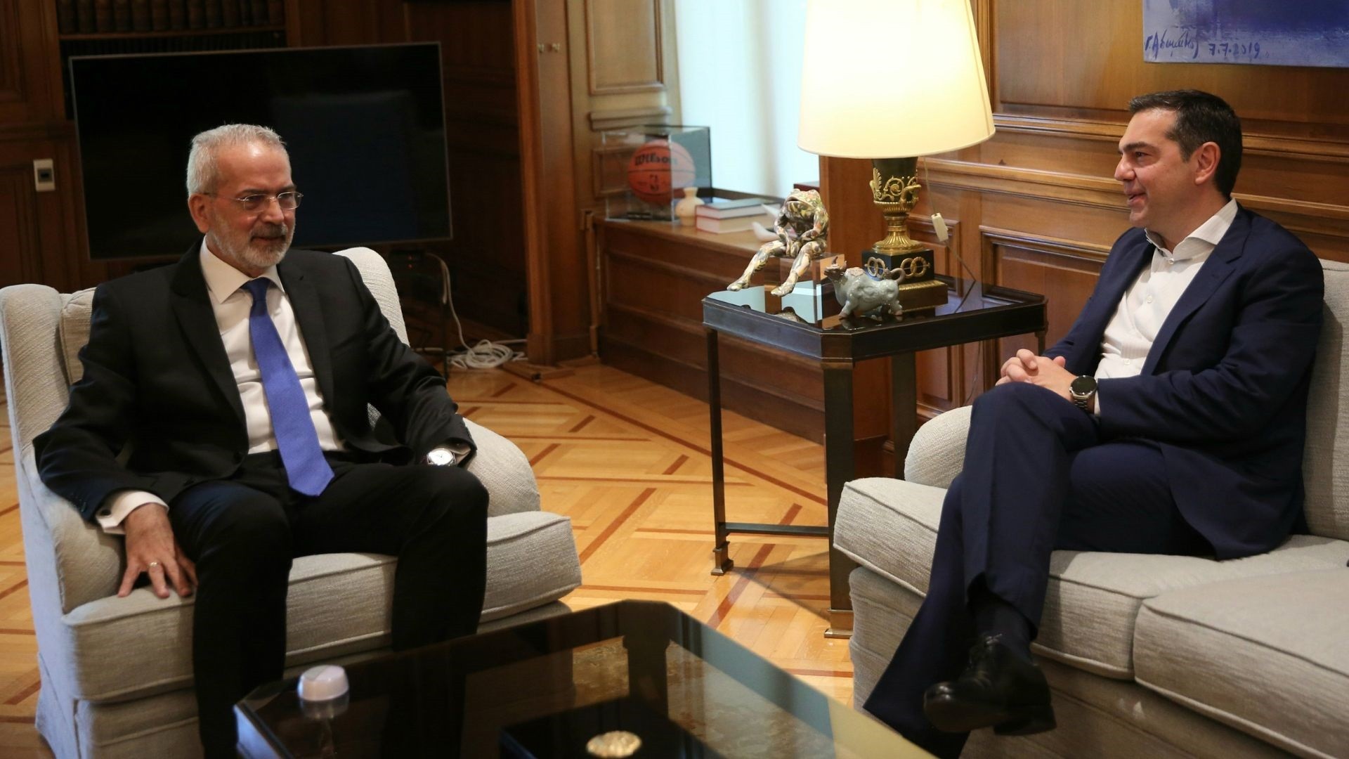 Η «κόκκινη κάρτα» για την Θράκη, ο νέος πρόεδρος της Βουλής και οι ...