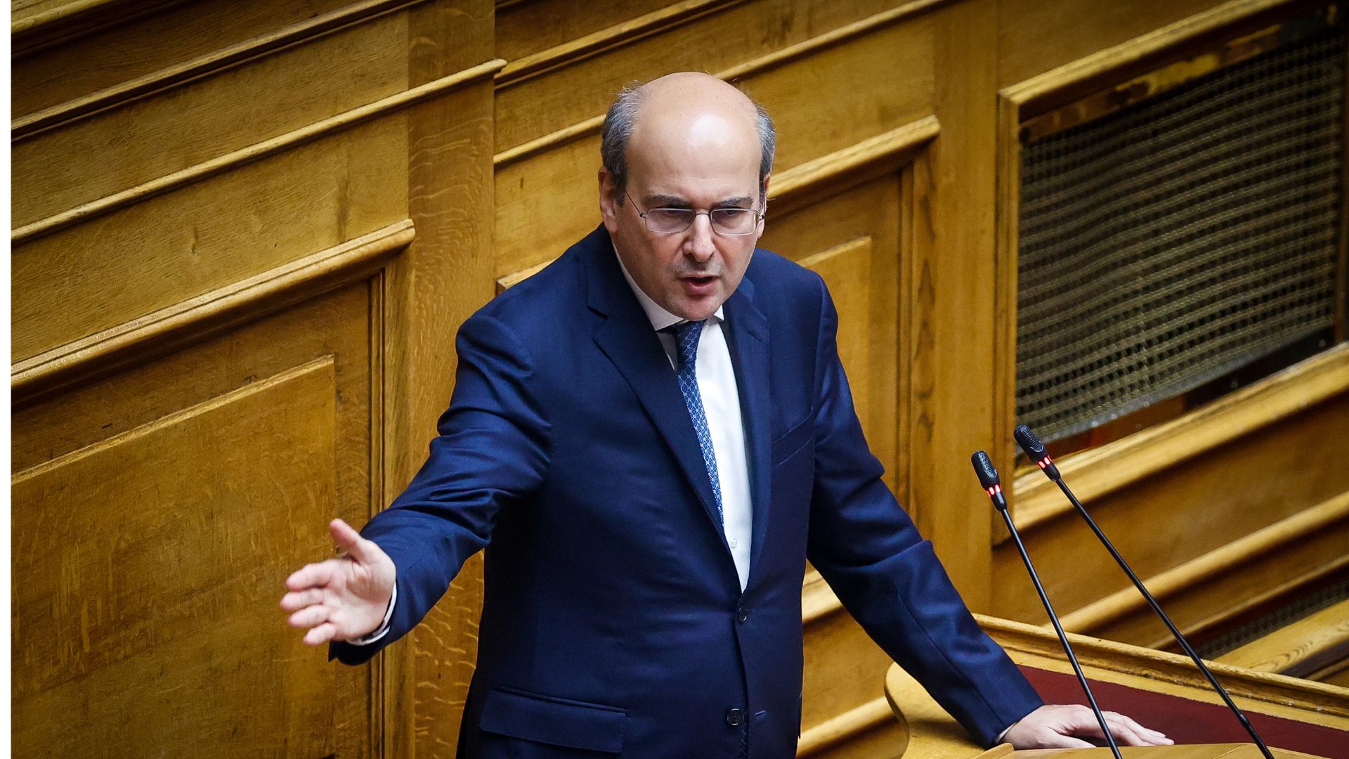 Συζήτηση εφ’ όλης της ύλης για Χατζηδάκη – τραπεζίτες: Μεγάλο βάρος ...
