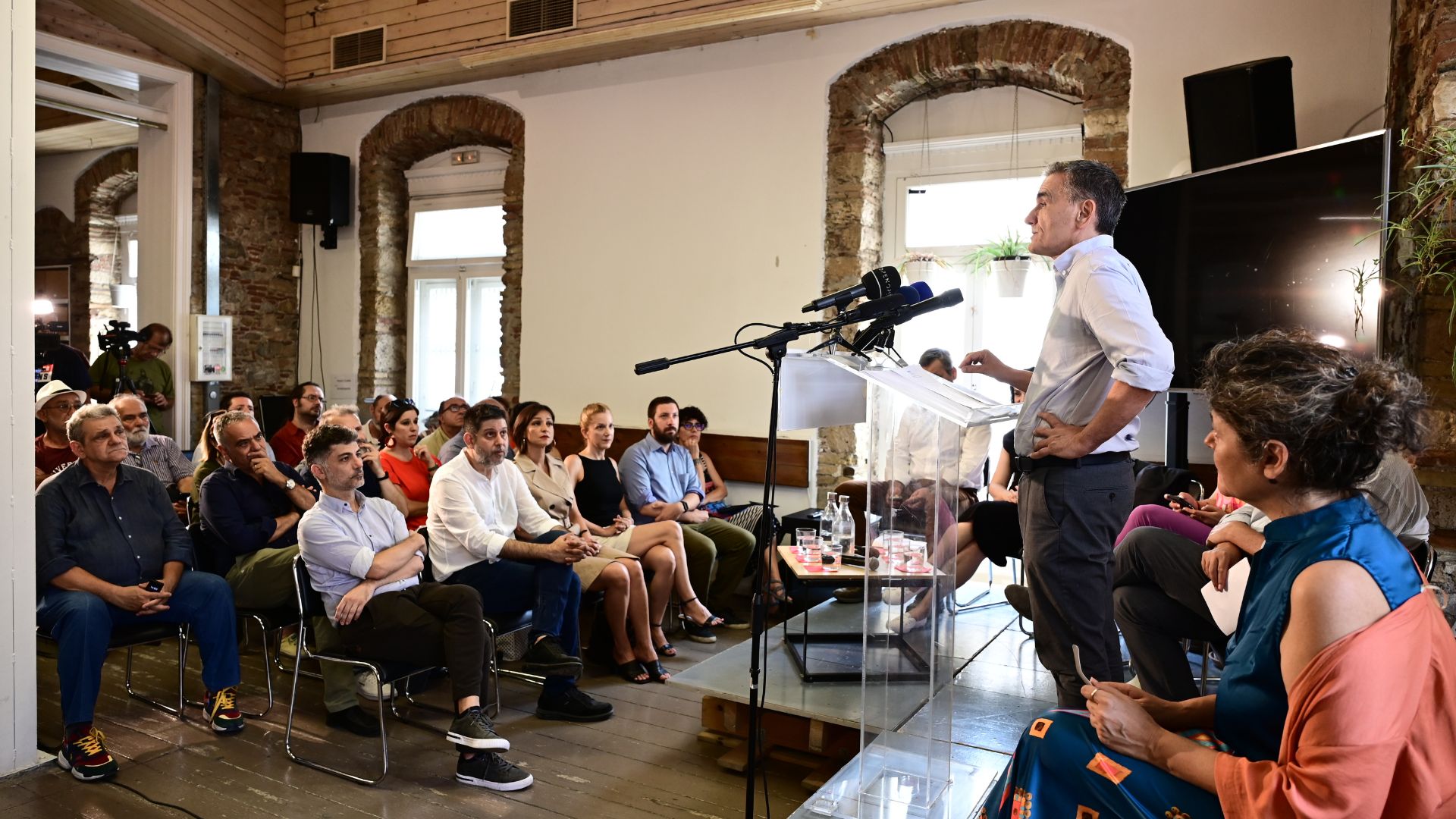 Τσακαλώτος: Υποψηφιότητα συνέχειας και τομής – Ο ΣΥΡΙΖΑ πρέπει να ...