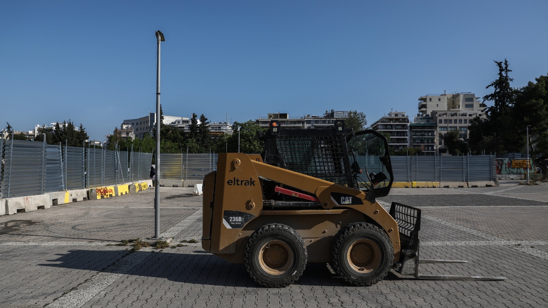 Υπουργείο Εργασίας: Έκτακτα μέτρα λόγω καύσωνα για τους εργαζόμενους ...