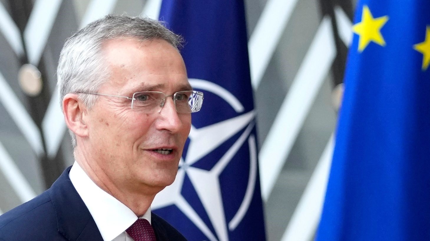 NATO: Ο Γενς Στόλτενμπεργκ στο «τιμόνι» για ακόμη ένα χρόνο | topontiki.gr